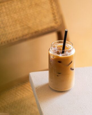 MCT Oil Infused Vanilla Iced Latte - Raw C